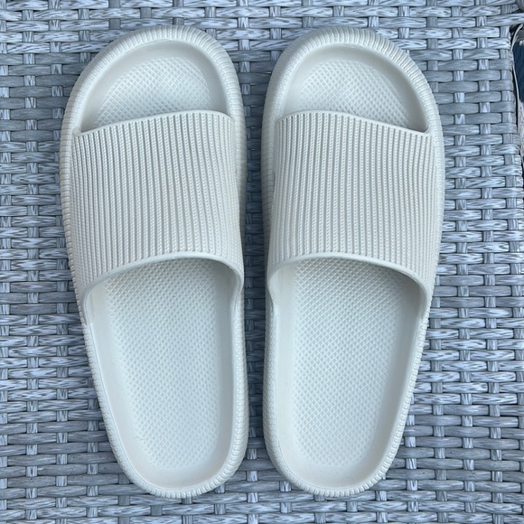 Shoes | Offwhite Foam Slides Slipons | Poshmark